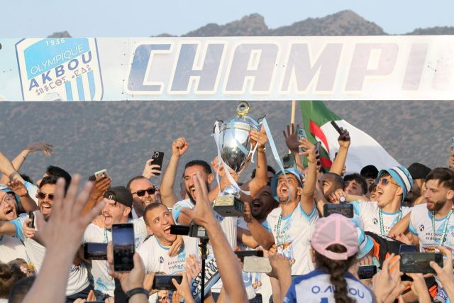 Ligue 2- Centre-Est (30e et dernière journée) : Le champion Olympique Akbou honoré par la LNFA ...