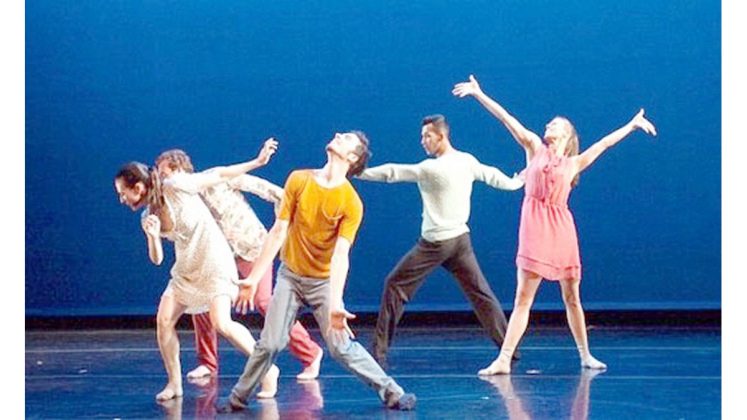 Festival culturel international de danse contemporaine : Ouverture des ...